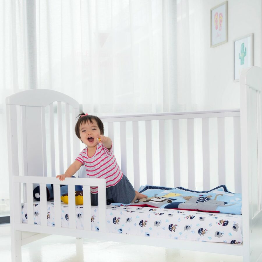 8 Best Convertible Baby Cots in Singapore | Supermom