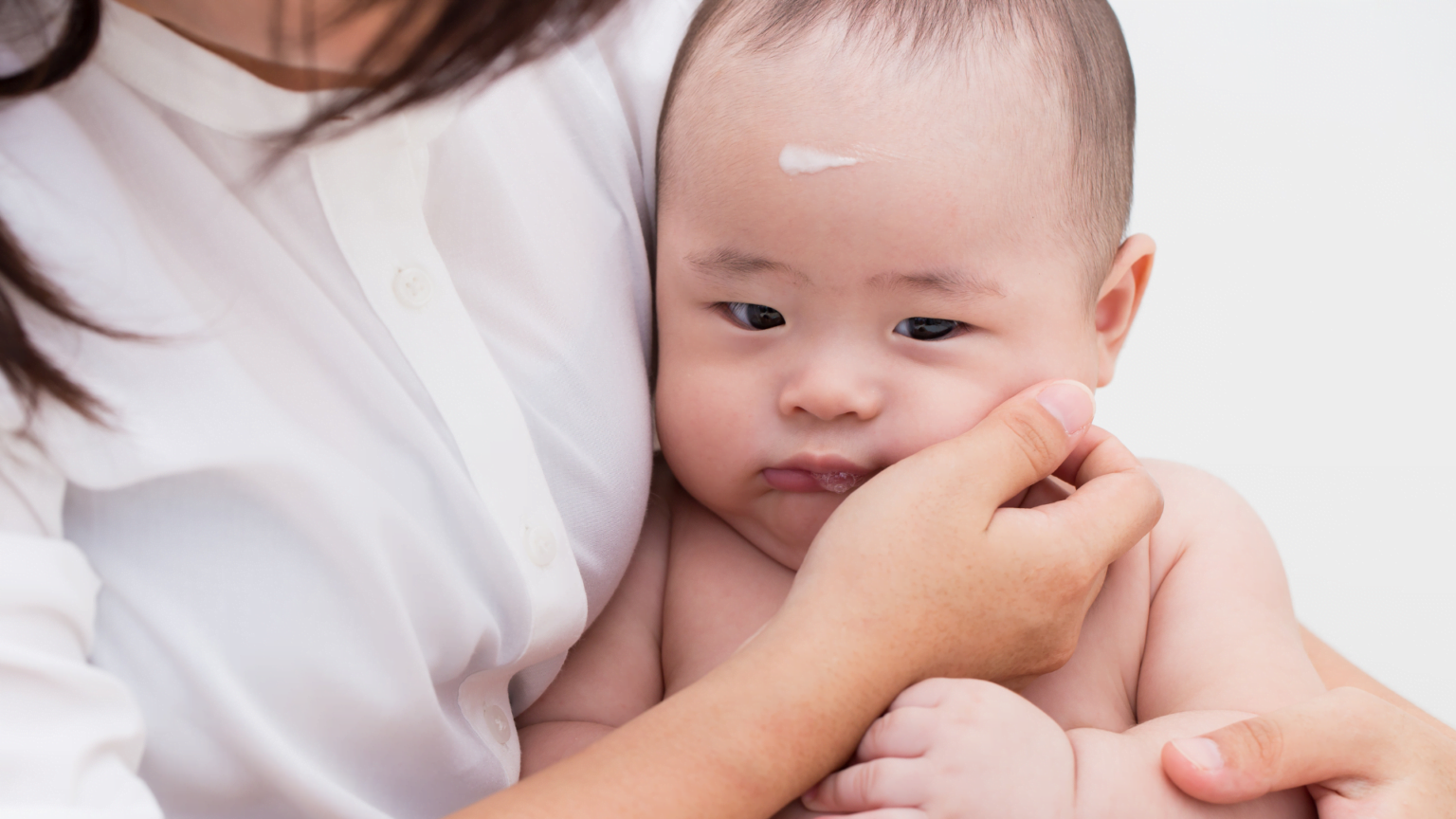 5 Review Produk Baby Oil Terbaik Yang Wajib Dicoba!