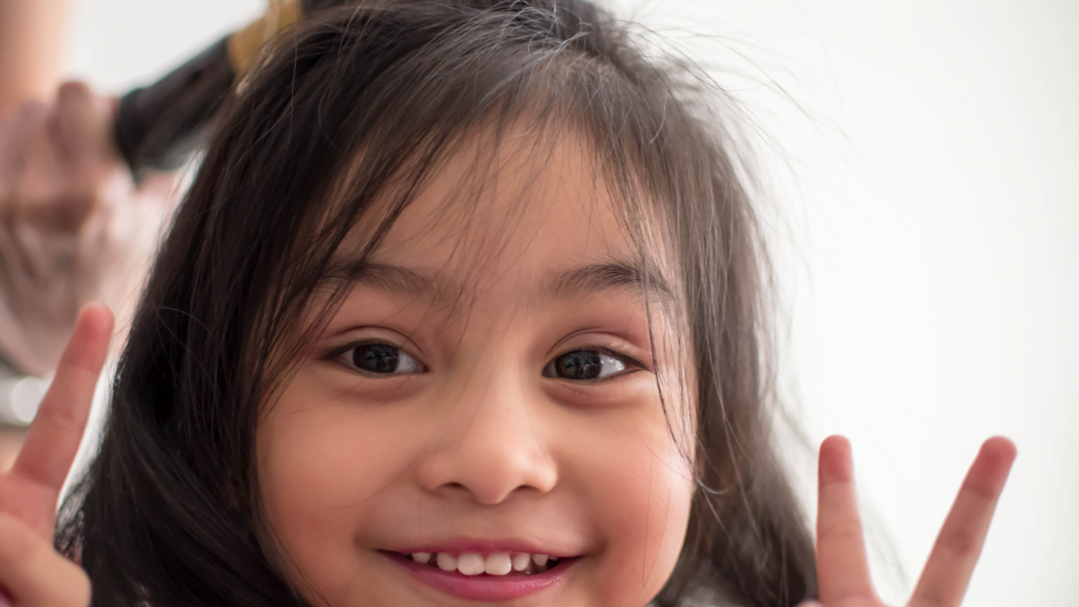 Pentingnya Vitamin Rambut Anak untuk Si Kecil - Supermom